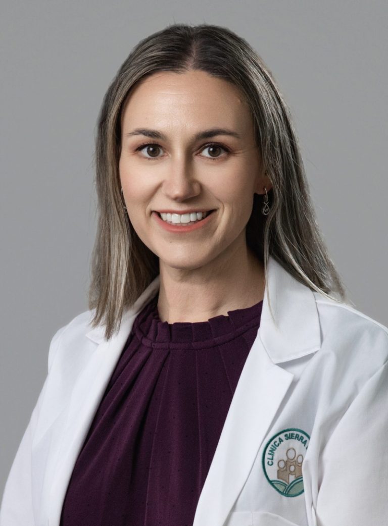 Amy Arreaza, FNP-C | Clinica Sierra Vista