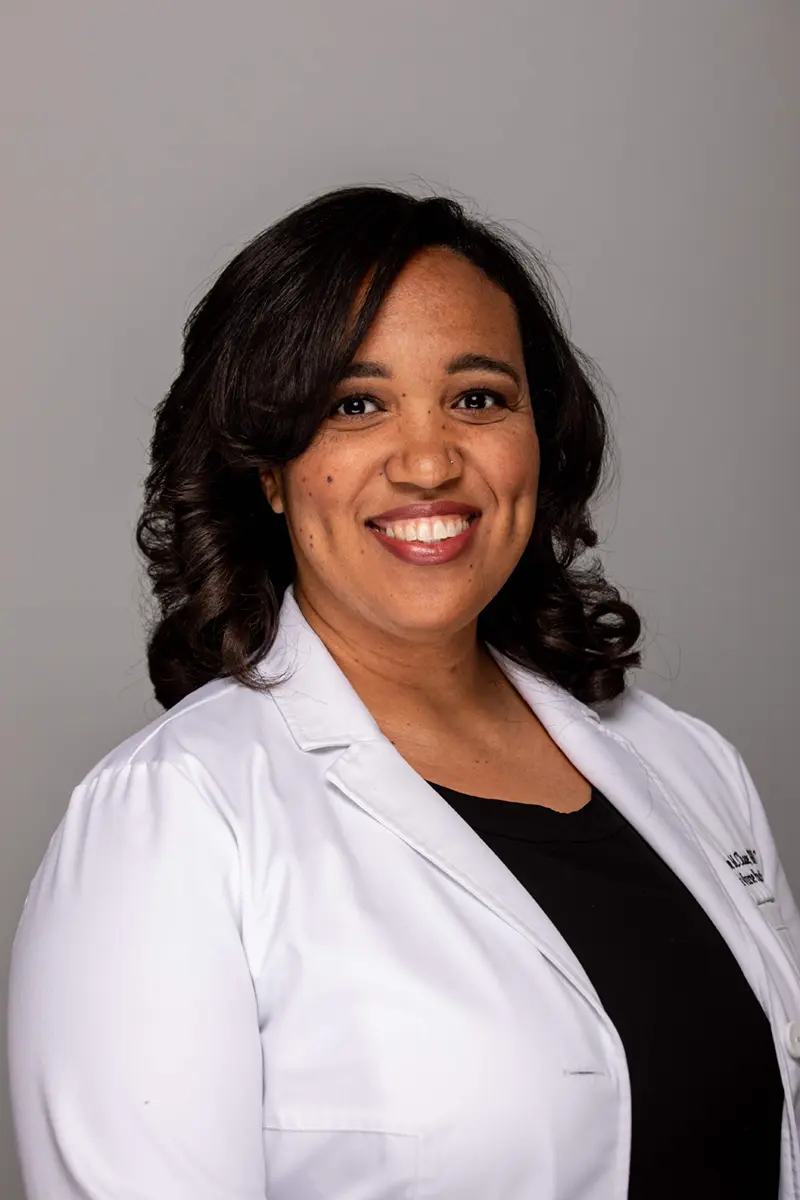 Ashton Chase, FNP-C | Clinica Sierra Vista